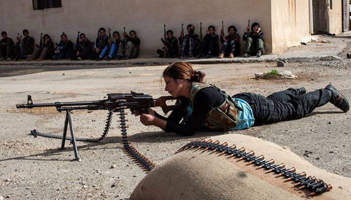 আইসিস জঙ্গিকে হত্যা করে \'যৌনদাসী\'র বদলা ইয়াজিদি নারীর