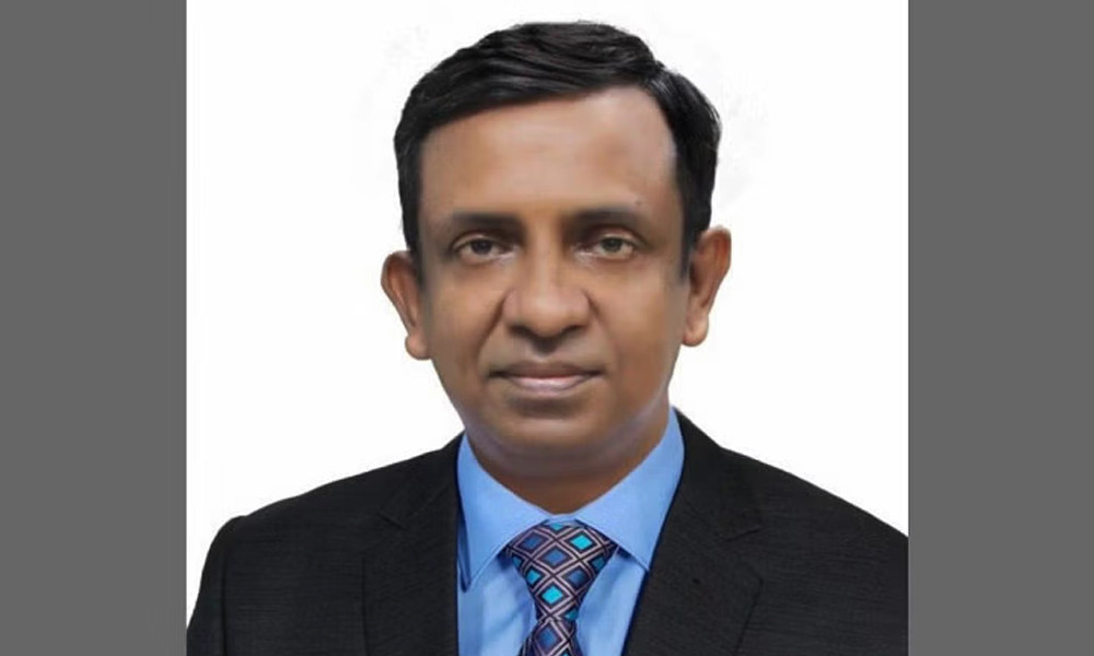সাবেক সিনিয়র সচিব আমিনুল আটক